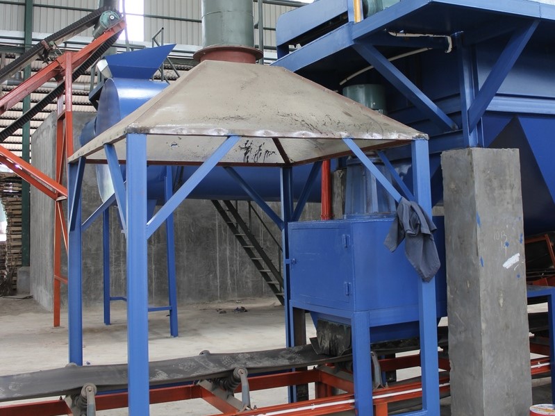 Self-Cleaning Crusher for Easy Processing - NPK Fertilizer Solutions ...